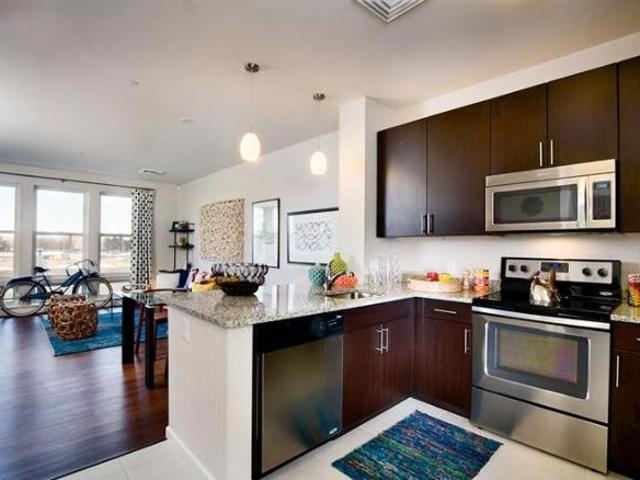 1 Br, 1 bath, Apartment 40 East Pier Drive