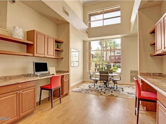 1 Br, 1 bath, Apartment 411 E Indian School Road
