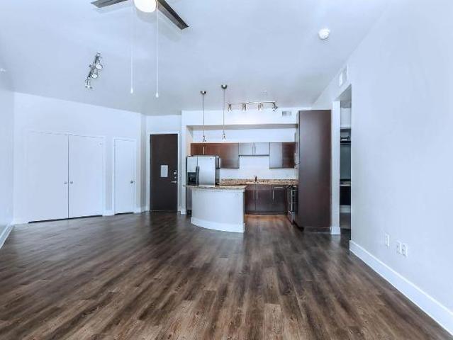 1 Br, 1 bath, Apartment 4123 Cedar Springs Road