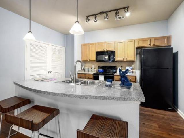 1 Br, 1 bath, Apartment 4130 Garrett Rd