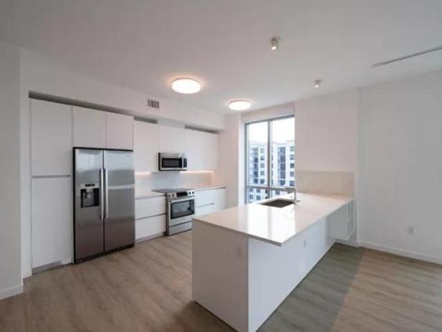 1 Br, 1 bath, Apartment 4131 Laguna St