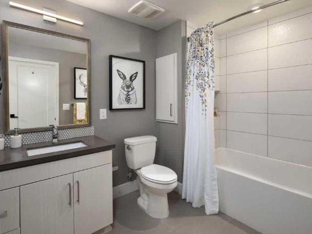 1 Br, 1 bath, Apartment 4242 Via Marina