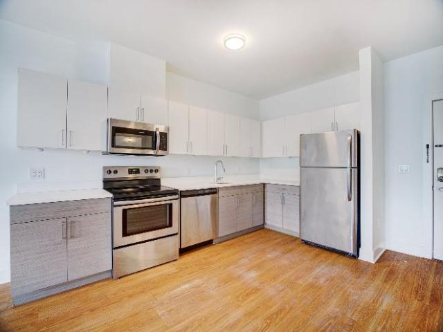 1 Br, 1 bath, Apartment 429 Bergen Ave
