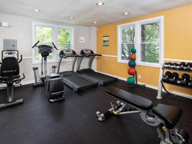 1 Br, 1 bath, Apartment 420 Michelle Linnea Dr