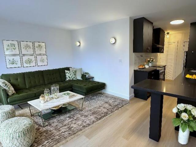 1 Br, 1 bath, Apartment 420 Eglinton Ave E