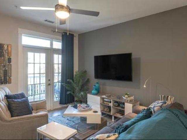 1 Br, 1 bath, Apartment 4212 Napa Oak Dr