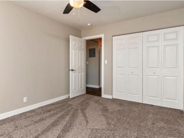 1 Br, 1 bath, Apartment 4348 North Chestnut Street