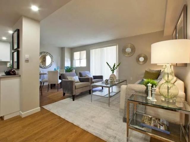 1 Br, 1 bath, Apartment 434 William St