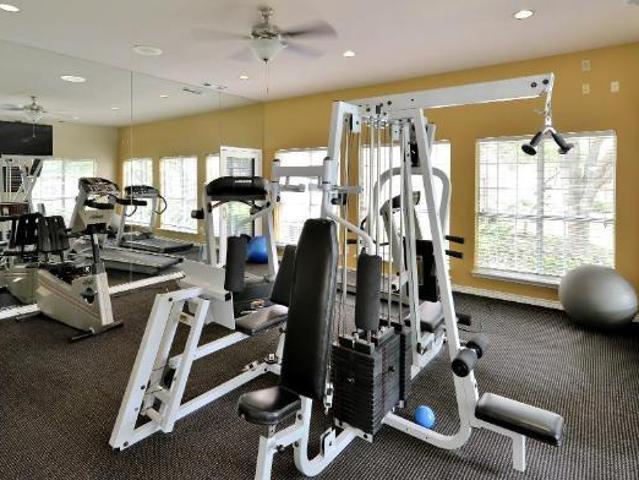 1 Br, 1 bath, Apartment 4350 Trinity Mills Road