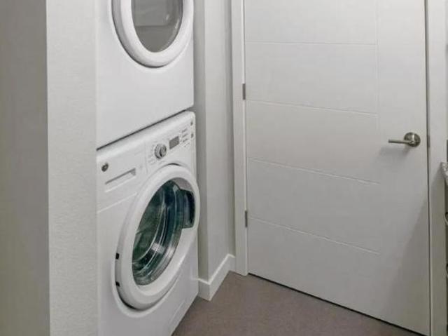 1 Br, 1 bath, Apartment 4357 N Williams Ave