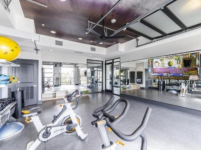 1 Br, 1 bath, Apartment 4373 Town Center Blvd