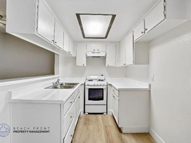 1 Br, 1 bath, Apartment 437 S Grand View St