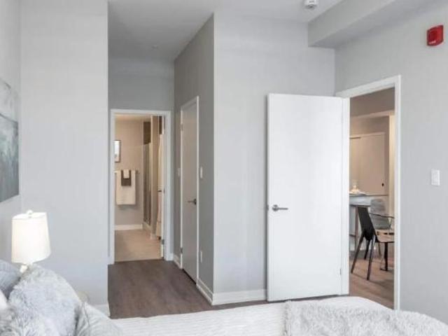 1 Br, 1 bath, Apartment 430 Ferndale Dr S