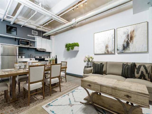 1 Br, 1 bath, Apartment 430 S Broadway Street
