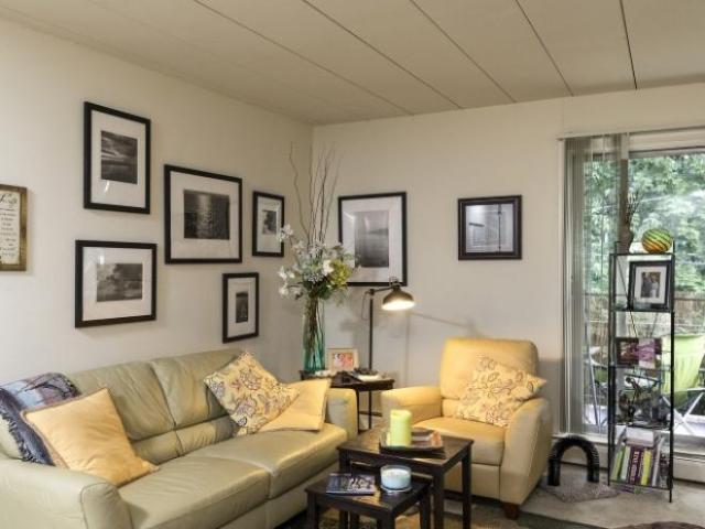 1 Br, 1 bath, Apartment 4310 Miller Rd