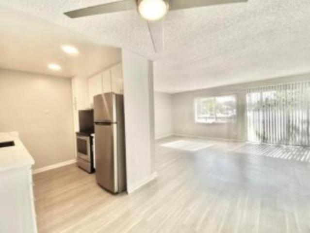 1 Br, 1 bath, Apartment 4464 Castelar Street