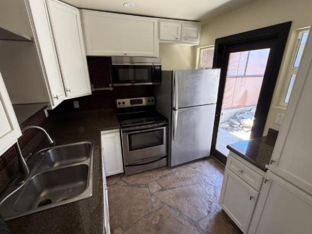 1 Br, 1 bath, Apartment 448 E Cottonwood Road