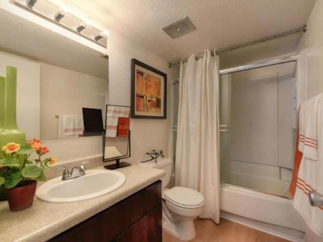 1 Br, 1 bath, Apartment 4400 Antelope Rd