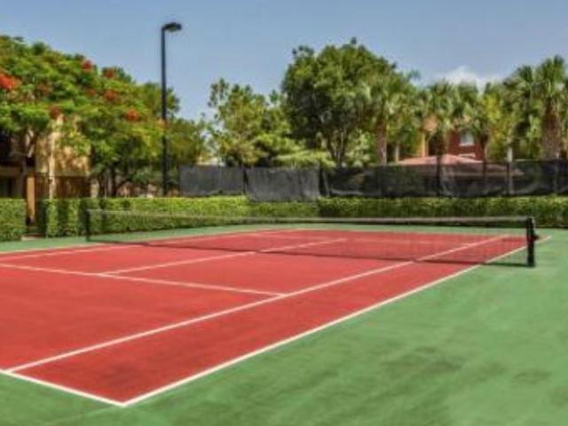 1 Br, 1 bath, Apartment 4400 Portofino Way