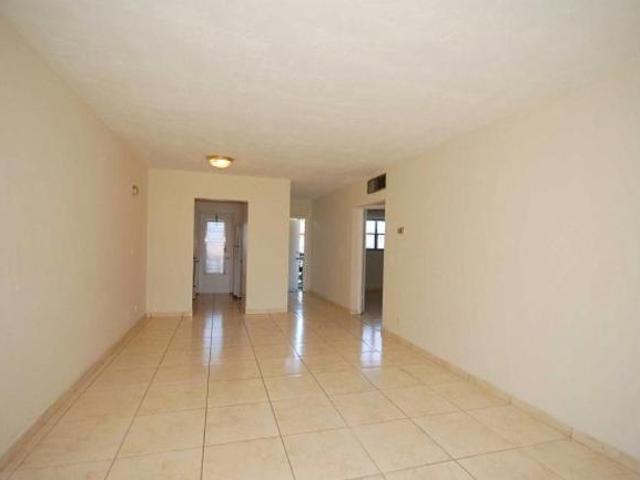 1 Br, 1 bath, Apartment 4401 NW 10th Court