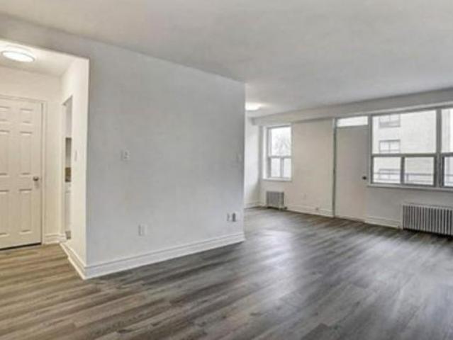 1 Br, 1 bath, Apartment 440 Winona Drive
