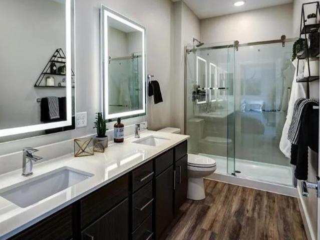 1 Br, 1 bath, Apartment 4555 Fallon St