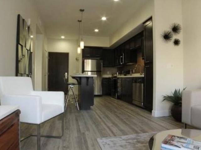1 Br, 1 bath, Apartment 450 Tenth Avenue