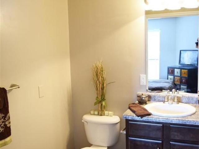 1 Br, 1 bath, Apartment 4518 Tournament Dr