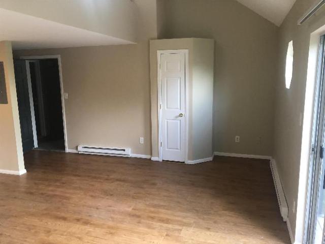 1 Br, 1 bath, Apartment 4531 Boardwalk Drive