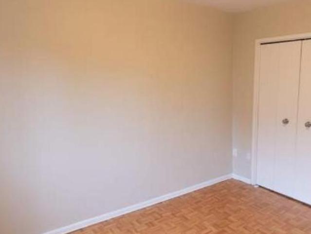 1 Br, 1 bath, Apartment 45 Paisley Blvd W