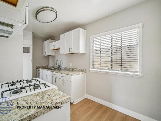 1 Br, 1 bath, Apartment 4640 West Imperial Highway