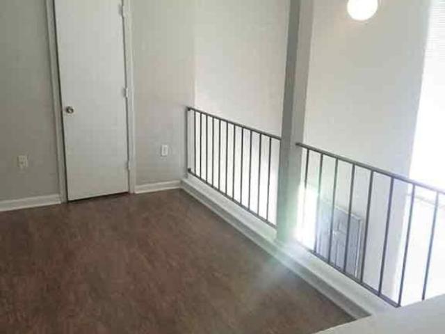 1 Br, 1 bath, Apartment 4640 Poplar Springs Dr