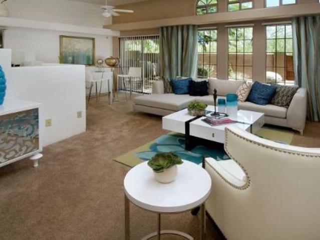 1 Br, 1 bath, Apartment 4647 N Campbell Ave
