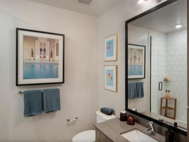 1 Br, 1 bath, Apartment 464 E Pettigrew St
