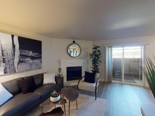 1 Br, 1 bath, Apartment 4675 Templeton Park Circle