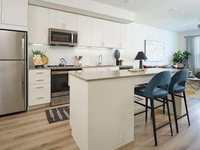 1 Br, 1 bath, Apartment 4689 Saturn Rd
