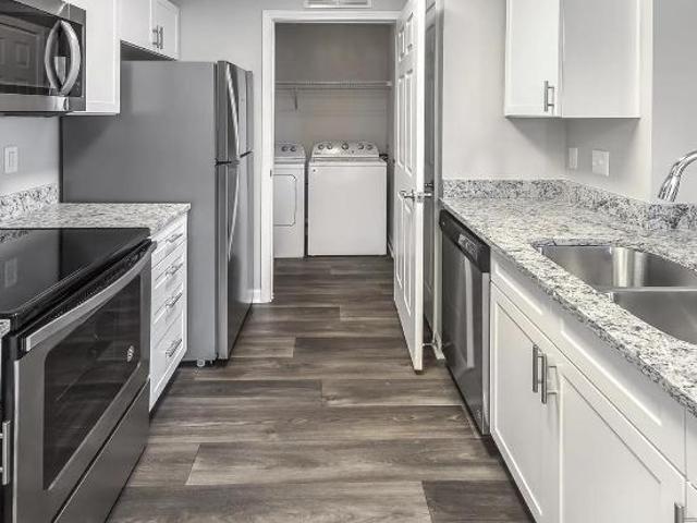 1 Br, 1 bath, Apartment 4625 Millbrook Green Dr