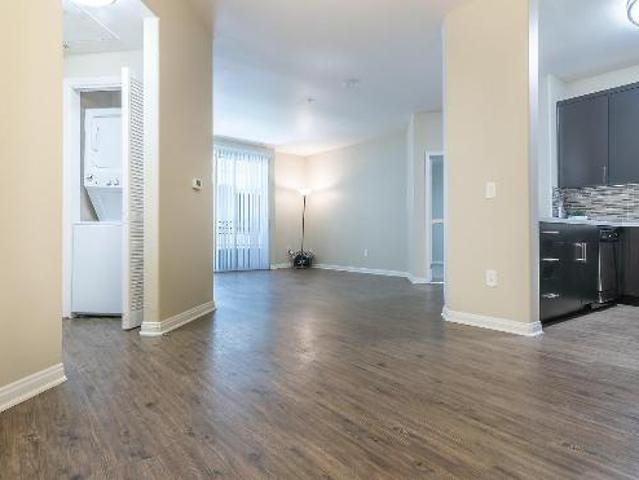 1 Br, 1 bath, Apartment 4750 Lincoln Blvd