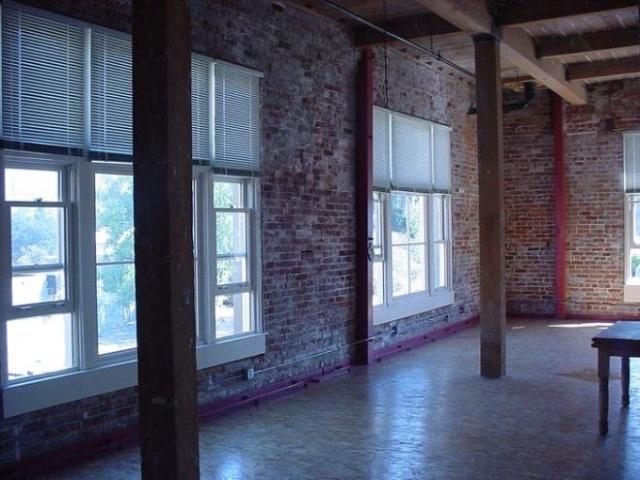 1 Br, 1 bath, Apartment 4700 Adeline Street