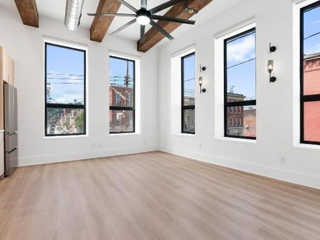 1 Br, 1 bath, Apartment 4701 Liberty Ave
