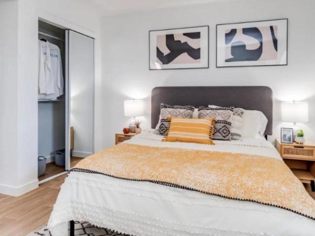 1 Br, 1 bath, Apartment 4722 E Bell Rd