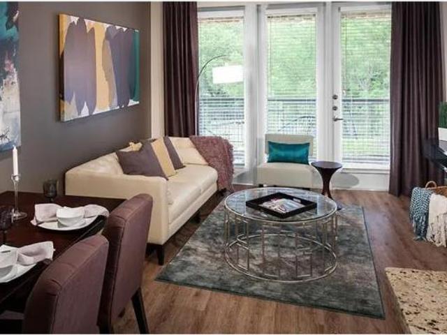 1 Br, 1 bath, Apartment 4730 Fairmount Street