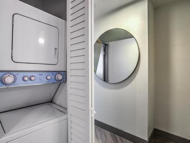 1 Br, 1 bath, Apartment 4735 Sepulveda Blvd