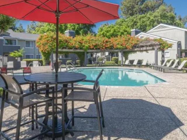 1 Br, 1 bath, Apartment 4849 El Cemonte Ave