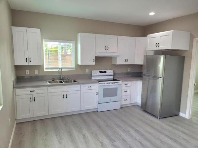 1 Br, 1 bath, Apartment 4890 Doliva Dr