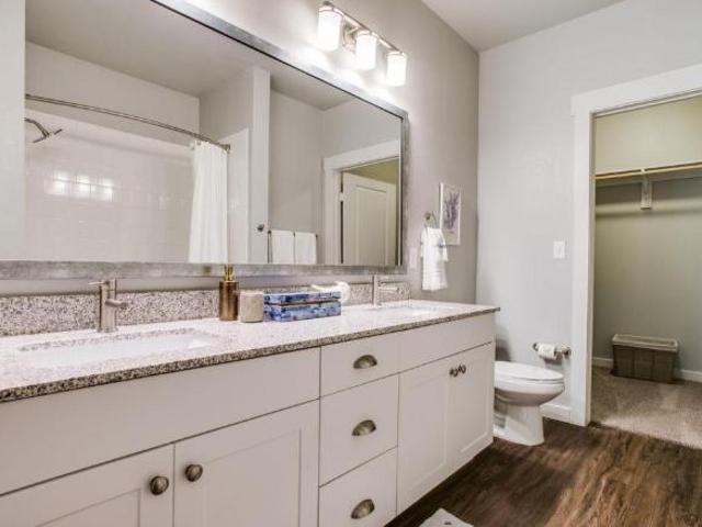 1 Br, 1 bath, Apartment 4800 Printers Way