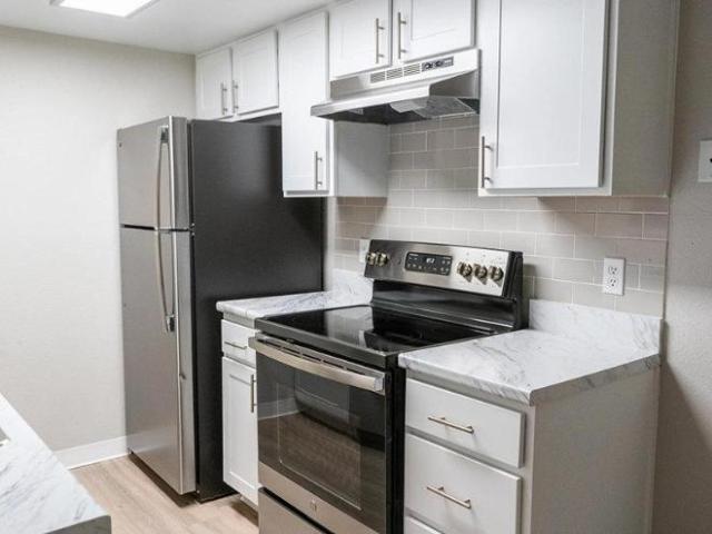 1 Br, 1 bath, Apartment 4815 Garden Ranch Drive
