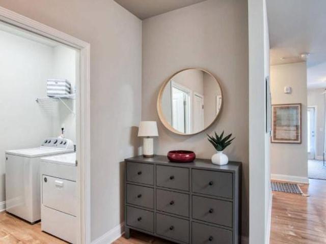 1 Br, 1 bath, Apartment 4830 Wescott Blvd