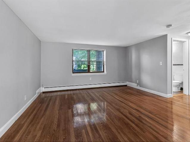 1 Br, 1 bath, Apartment 48 Harvard Avenue