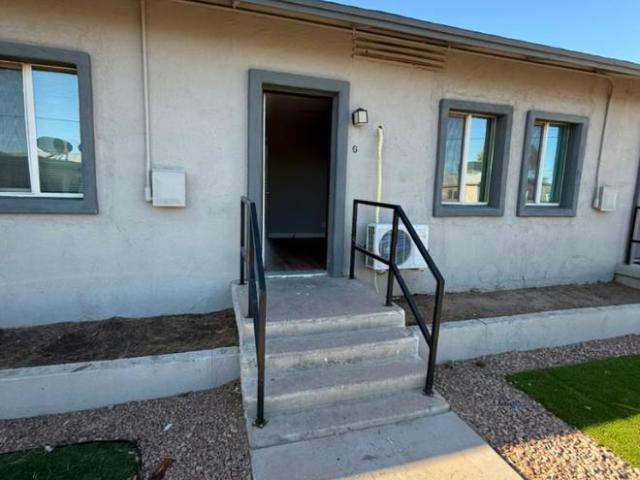 1 Br, 1 bath, Apartment 48 W Tamarisk